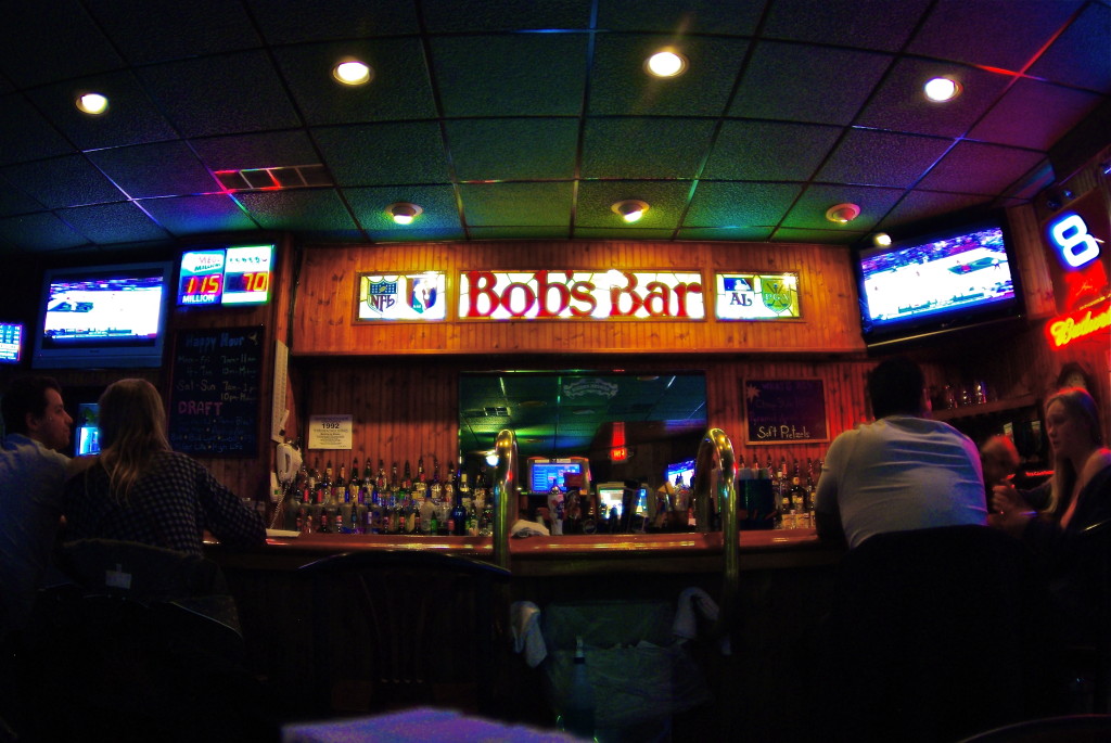 Bob's Sports Bar: Not a place to bring your kids - Beer O'Clock GR